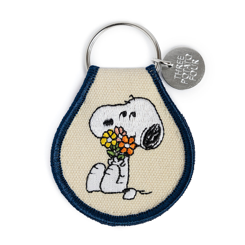 Three Potato Four x Peanuts® - Snoopy Flower Bouquet Patch Keychain – THREE POTATO FOUR